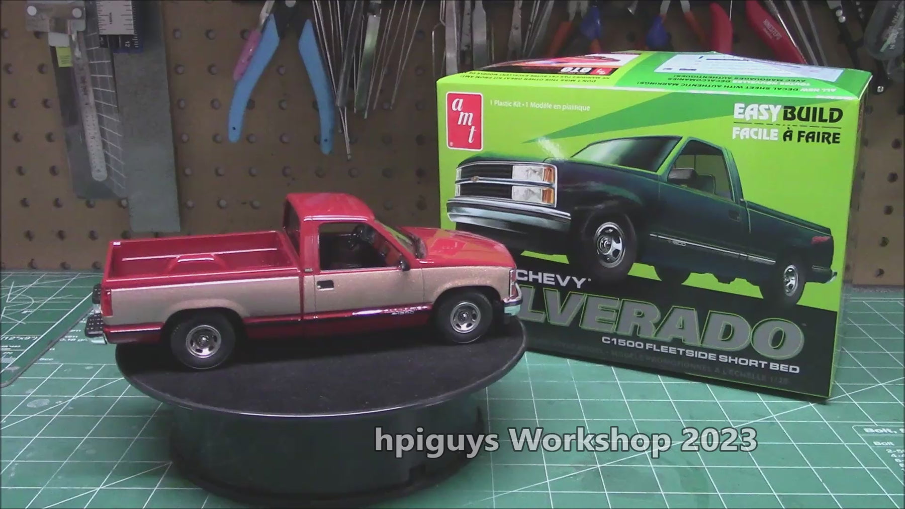 AMT 1992 Chevrolet Silverado Shortbed Fleetside Pickup Easy Build 1:25# ...